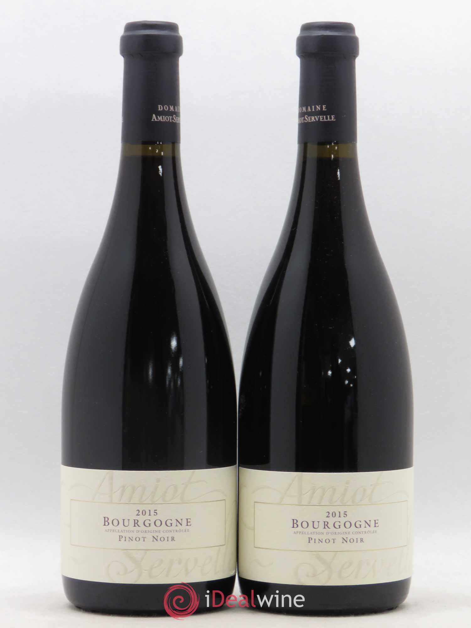 Acheter Bourgogne Pinot Noir Domaine Amiot Servelle 2015 (lot: 6074)